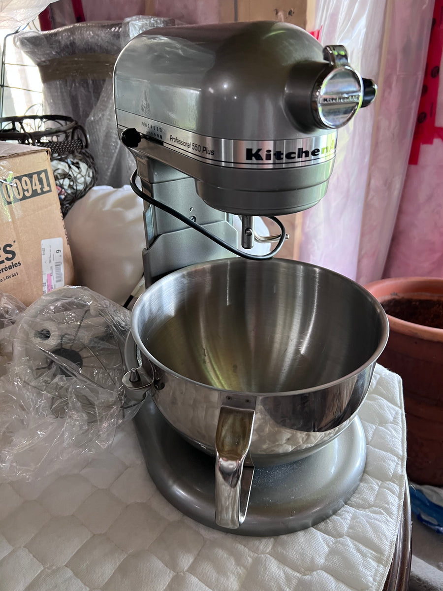 KitchenAid Professional 550 Plus Stand Mixer – Sell My Stuff Canada ...