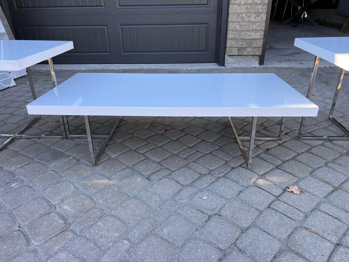 Structube White Coffee Table + 2 Side Tables – Sell My Stuff Canada ...