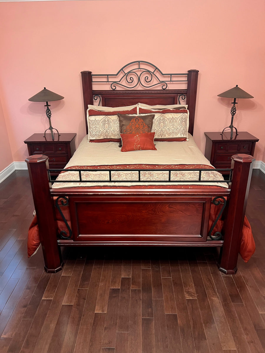 Queen 4 Poster Bed – Sell My Stuff Canada - Canada's Content and Estate ...