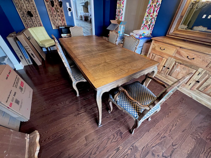 "Interior Crafts Chicago" Carved Solid Wood Dining Table + 6 Chairs ...