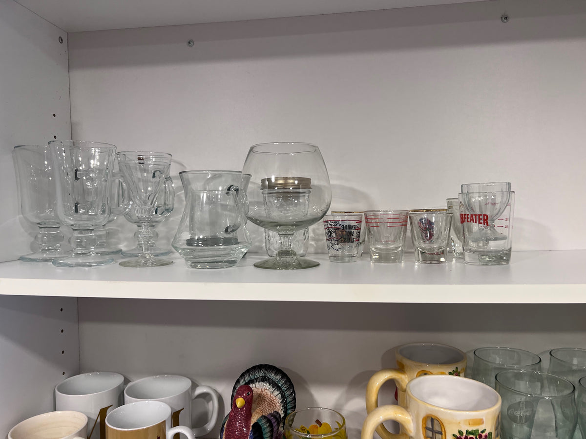 Miscellaneous Cups & Mugs Lot – Sell My Stuff Canada - Canada's Content ...