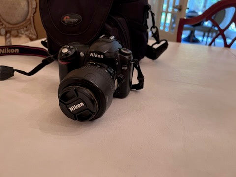 Nikon Black D50 6.1 MP DX Digital Camera Body, with AF-S DX NIKKOR 18 ...