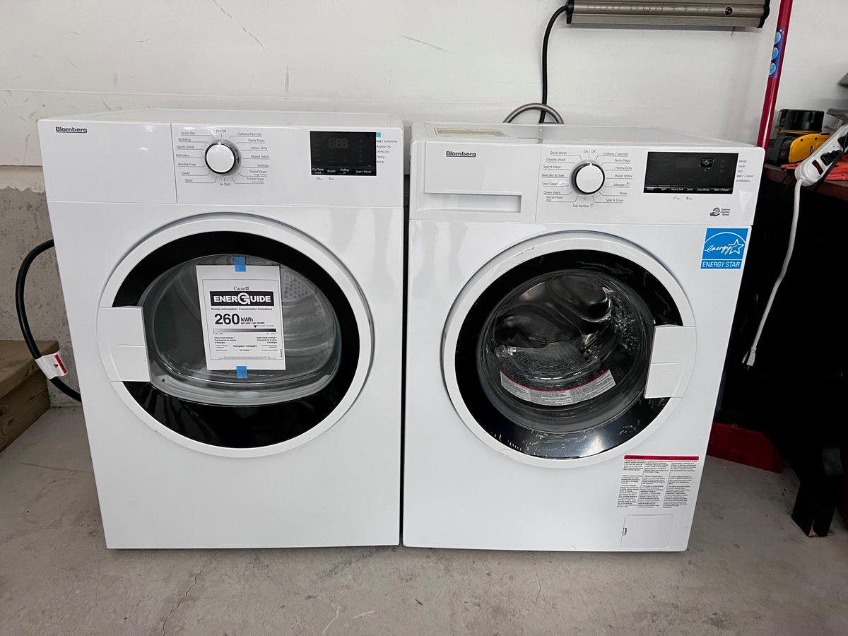 BRAND NEW Blomberg WM72200W (washer) & DV17600W (dryer) Set (*Retail ...